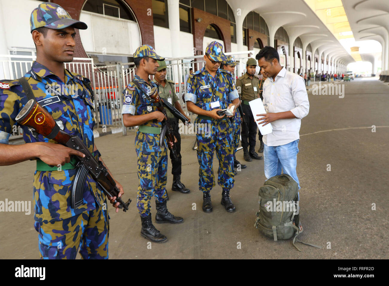 Dhaka 22 March 2016.Bangladeshi Police stands guard by a security ...