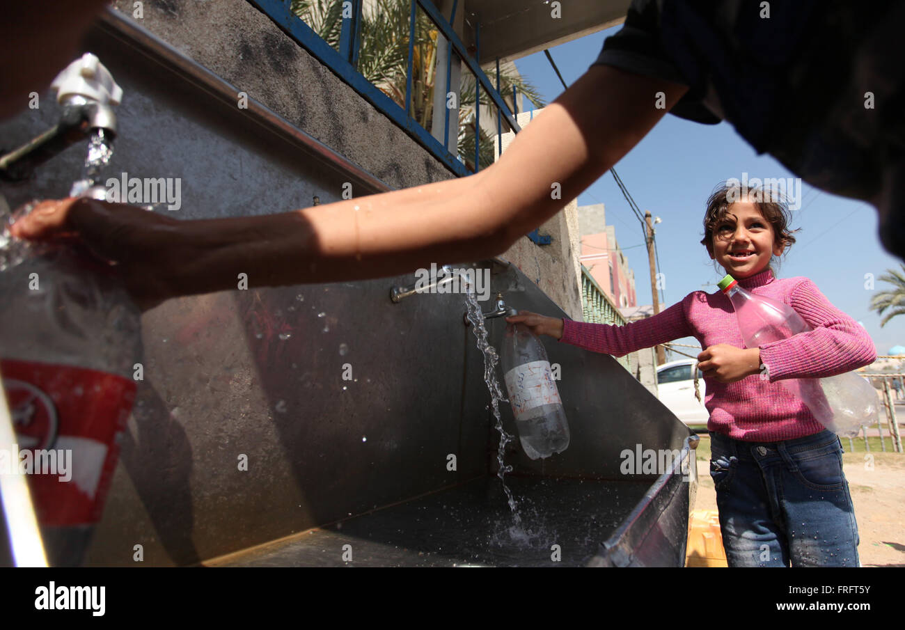 Gaza City, Gaza Strip, Palestinian Territory. 22nd Mar, 2016 ...