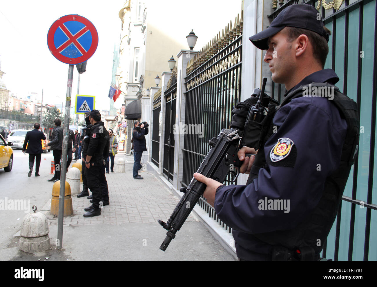 Consulate istanbul hi-res stock photography and images - Alamy