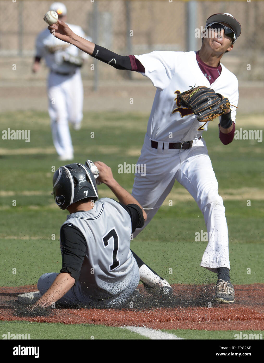 Usa. 22nd Mar, 2016. SPORTS -- Valley second baseman Isaiah Chavez ...