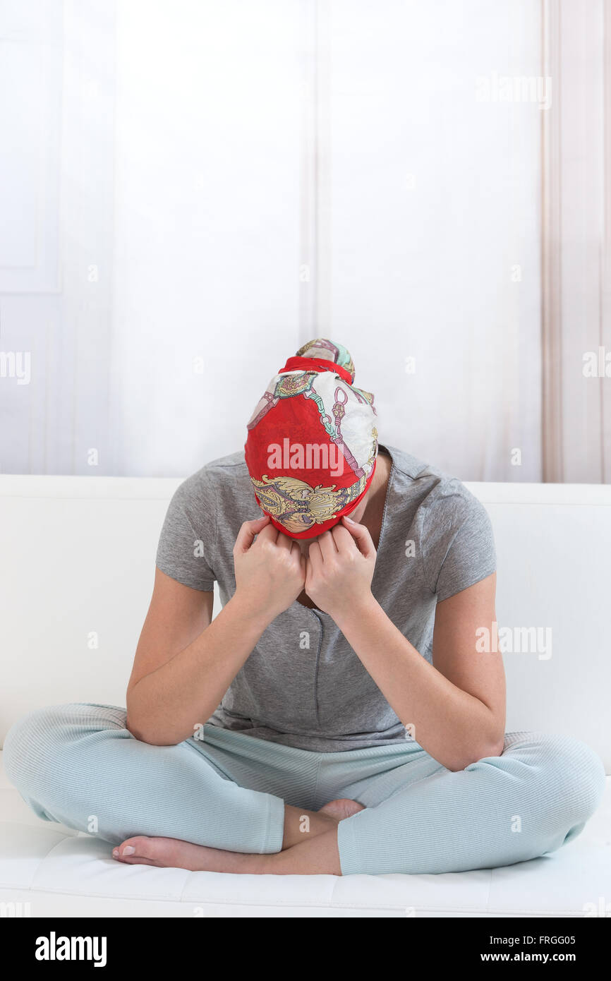 At home patient cancer hi-res stock photography and images - Alamy