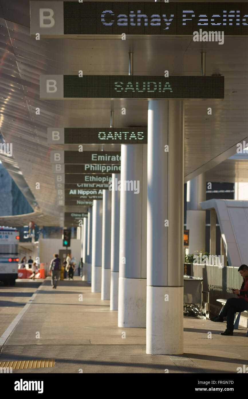 Digital displays hi-res stock photography and images - Alamy