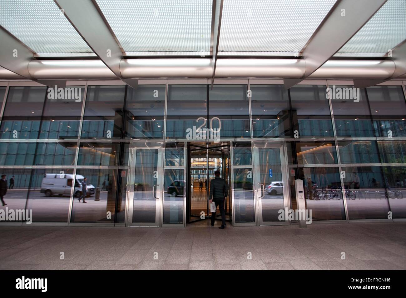 A general view of the BP offices in Canary Wharf Stock Photo - Alamy