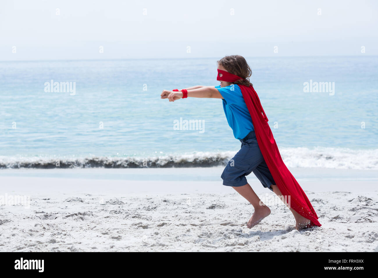 Boy running race hi-res stock photography and images - Alamy