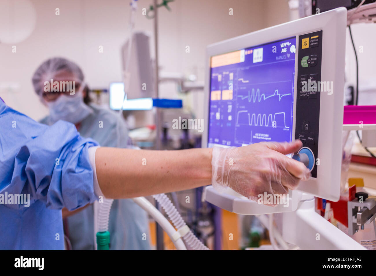 Anesthesia hi-res stock photography and images - Alamy