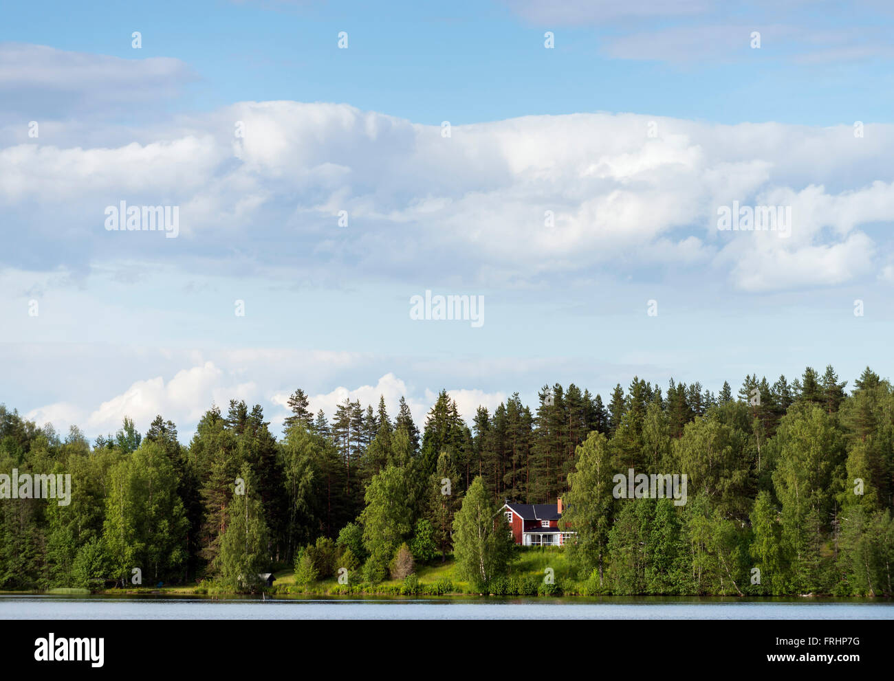 Isolated country house by the lake hi-res stock photography and images ...