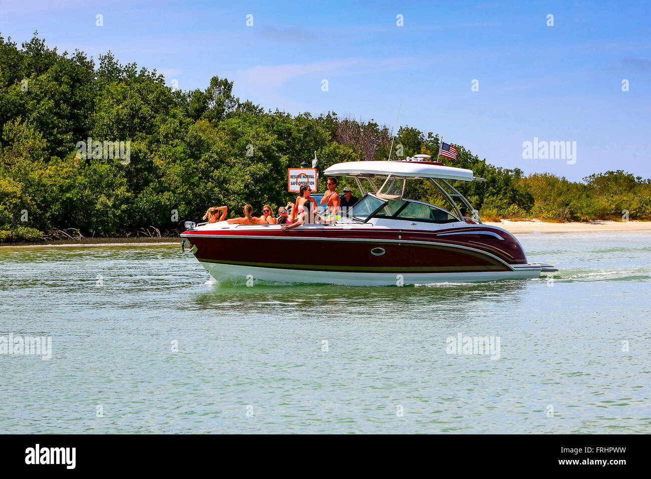 People beach florida spring break hi-res stock photography and images ...
