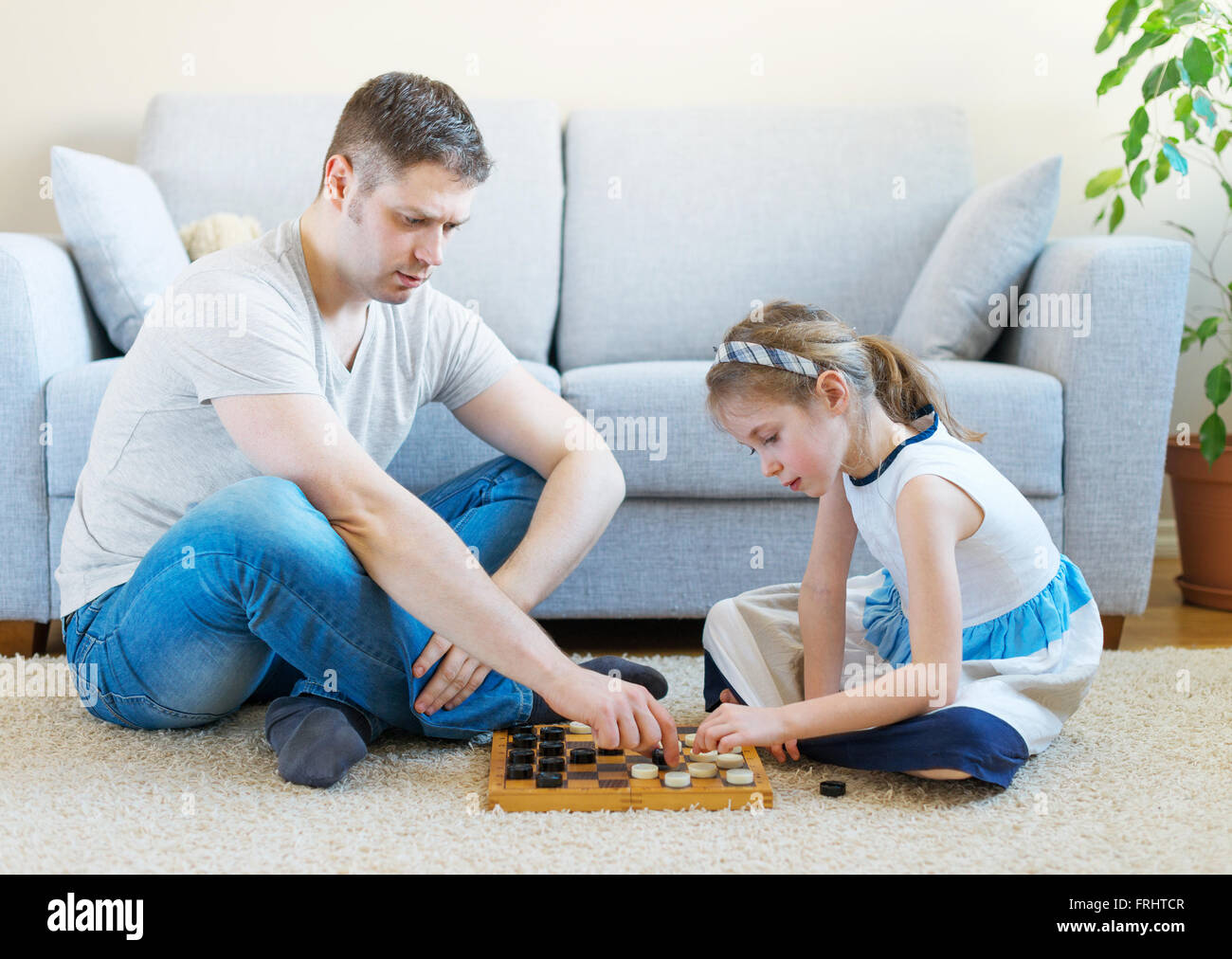 Play playing checkers hi-res stock photography and images - Alamy