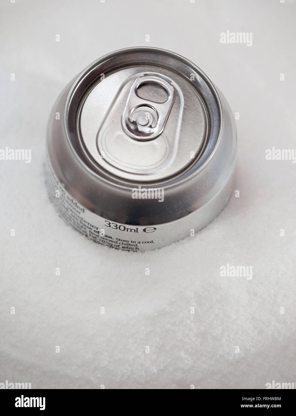 Fizzy drink can hi-res stock photography and images - Alamy