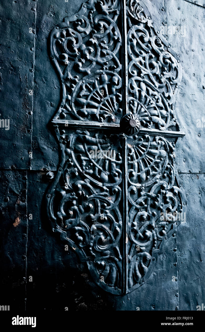 Medieval portal hi-res stock photography and images - Alamy