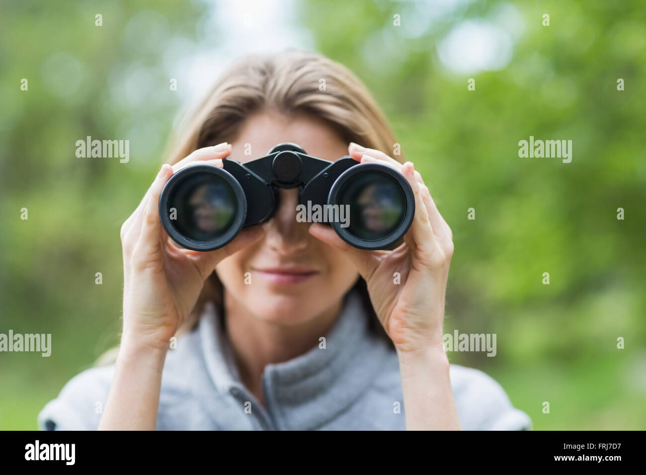 Beautiful woman hiking through hi-res stock photography and images - Alamy