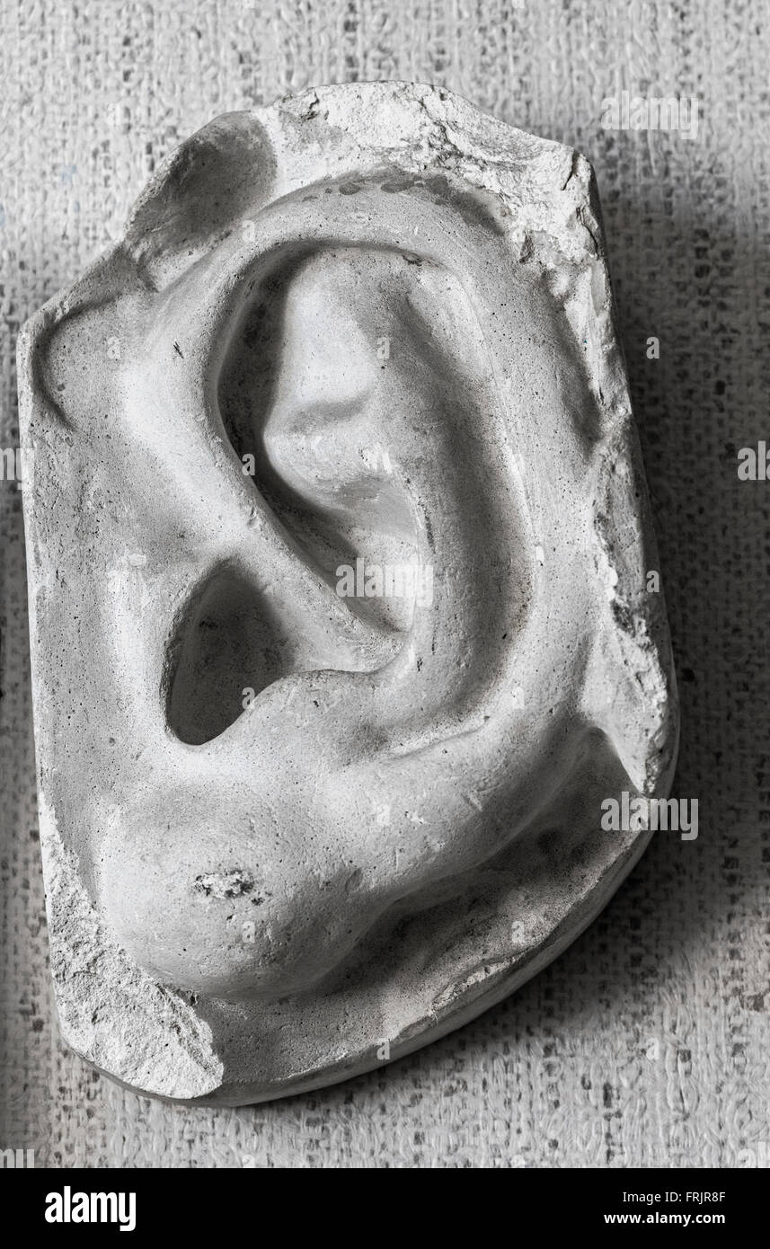 Ear to wall hi-res stock photography and images - Alamy