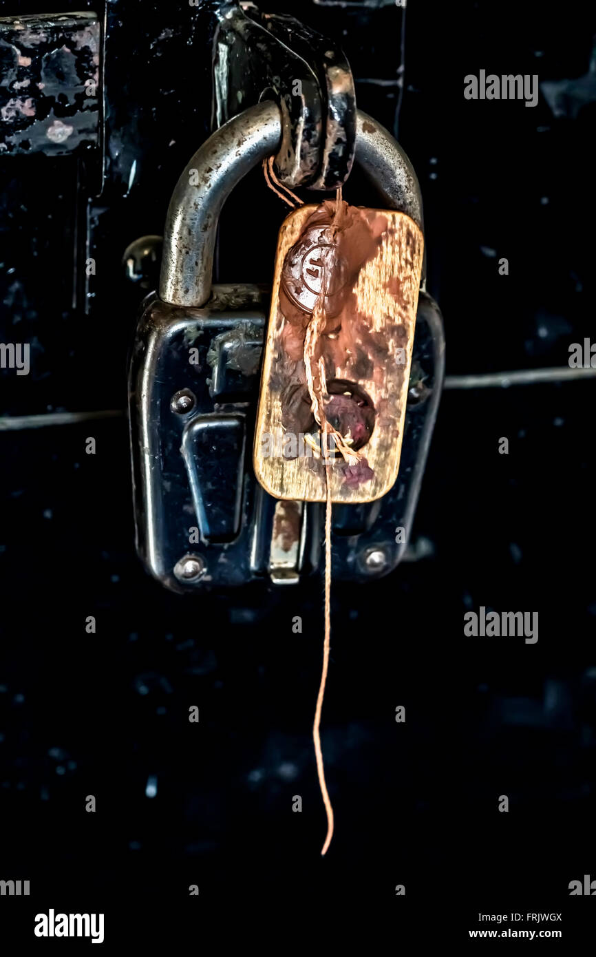 Seal lock hi-res stock photography and images - Alamy