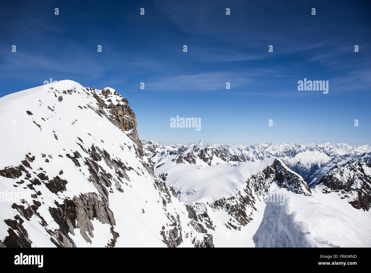 Massifs mountain hi-res stock photography and images - Alamy