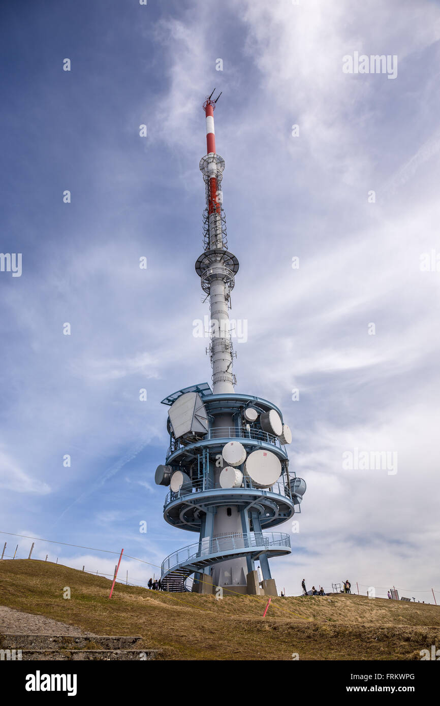 Signal tower hi-res stock photography and images - Alamy