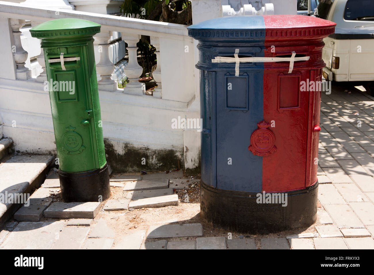 Sri Lanka, Colombo, Fort, Janadhipathi Mawatha, old disused colonial ...
