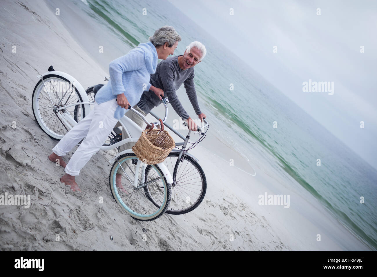 Senior bike ride hi-res stock photography and images - Alamy