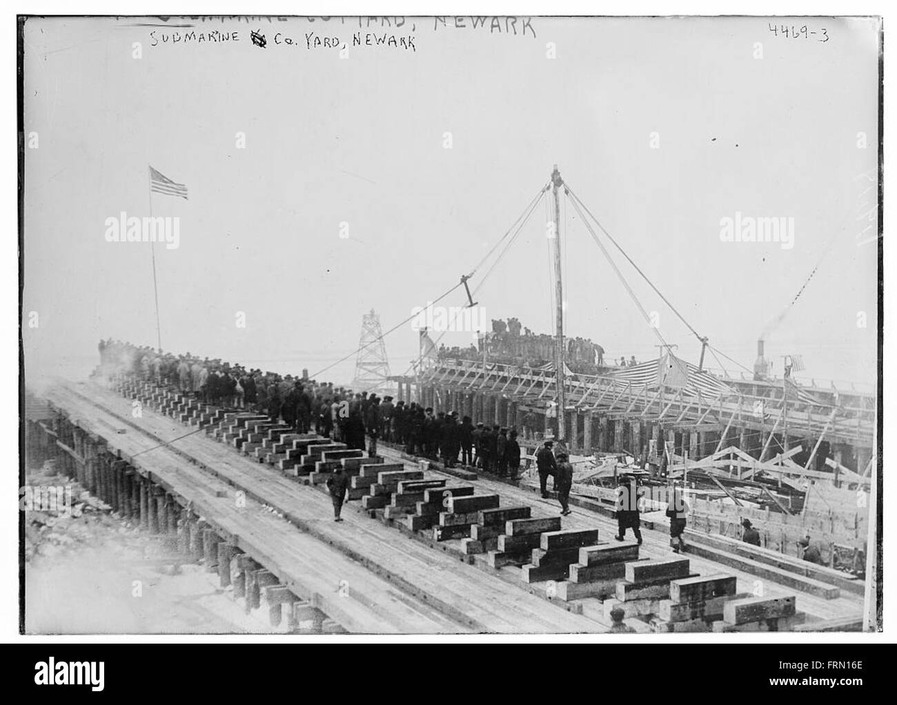 Submarine co yard hi-res stock photography and images - Alamy