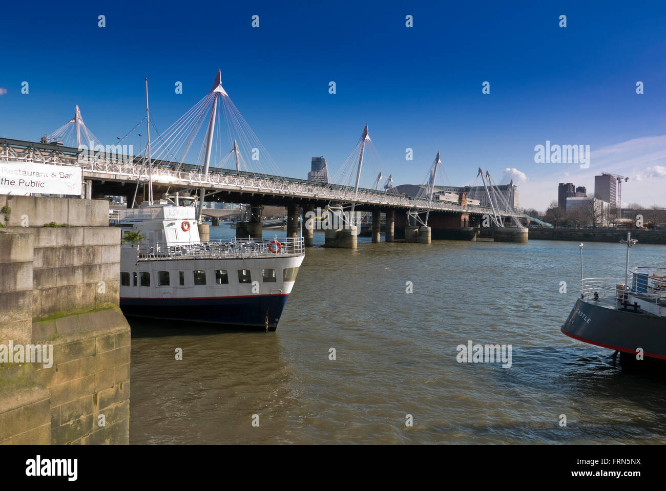 London golden jubilee bridge hi-res stock photography and images - Alamy