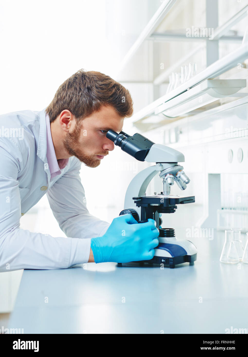 Using microscope in laboratory hi-res stock photography and images - Alamy