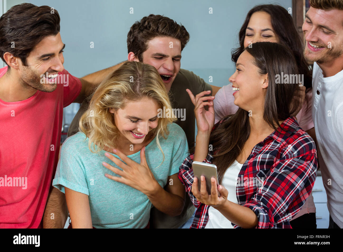 Group of female friends laughing hi-res stock photography and images ...