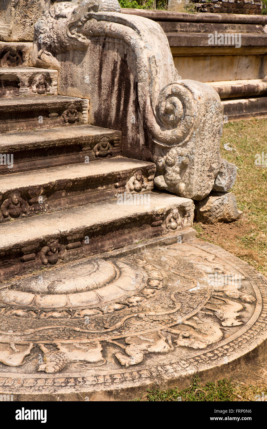 Sri Lanka, Anuradhapura, Thuparamaya, moonstone at entrance steps of ...