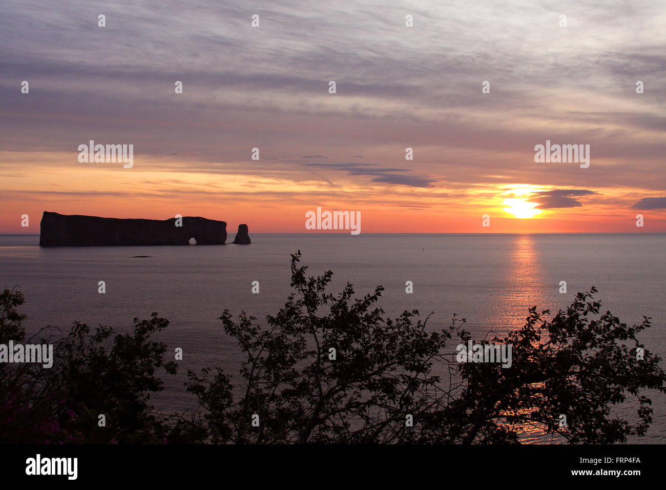 Rocher perce perce rock in atlantic ocean hi-res stock photography and ...