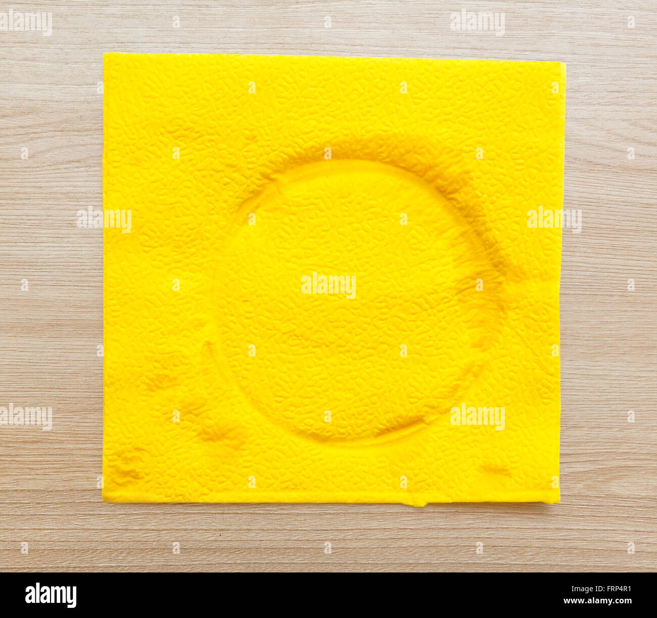 Wooden napkin rings hi-res stock photography and images - Alamy