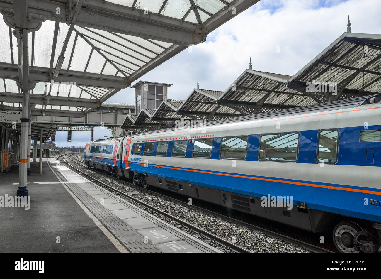 Kettering station hi-res stock photography and images - Alamy