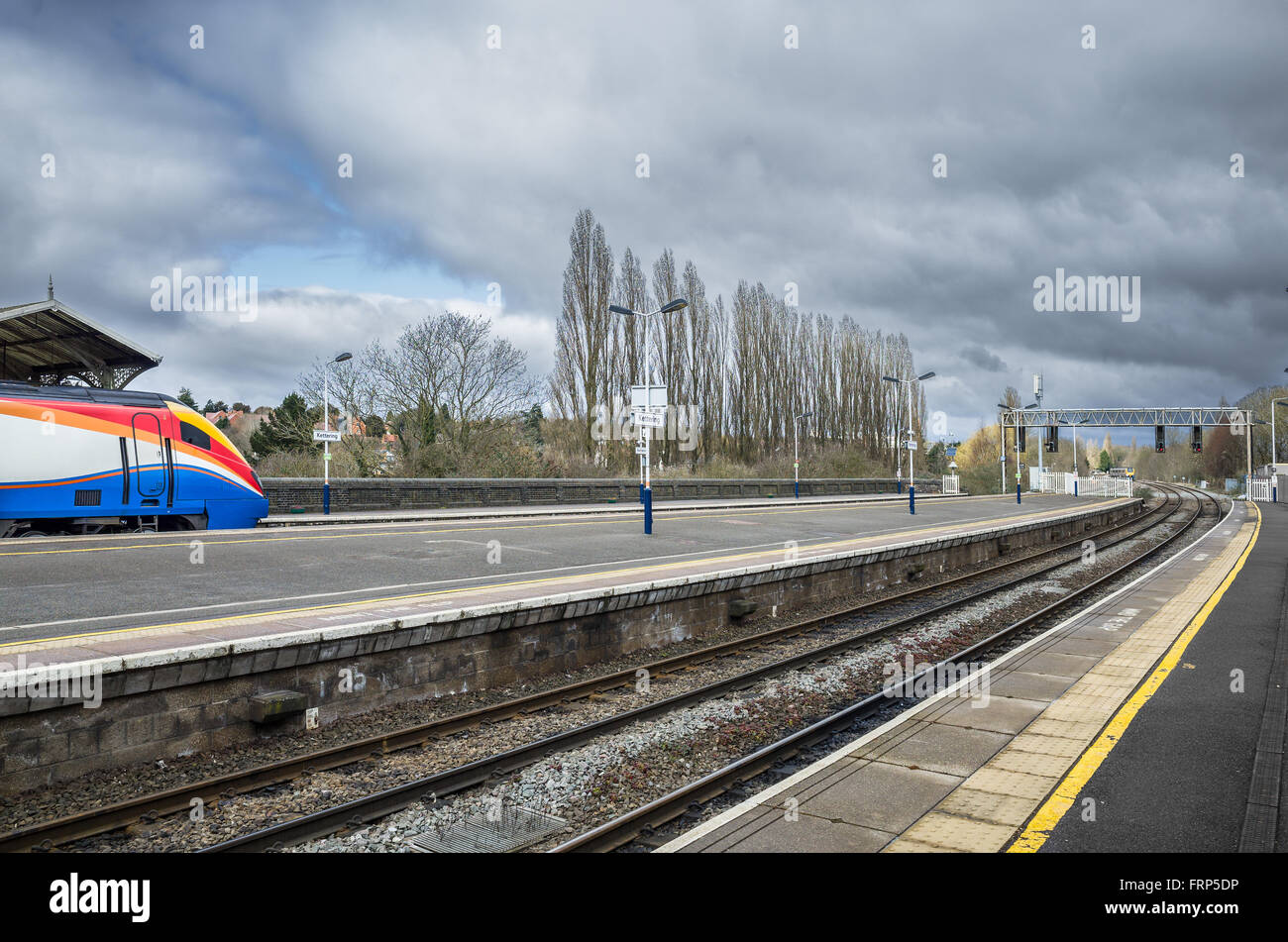 Kettering station hi-res stock photography and images - Alamy