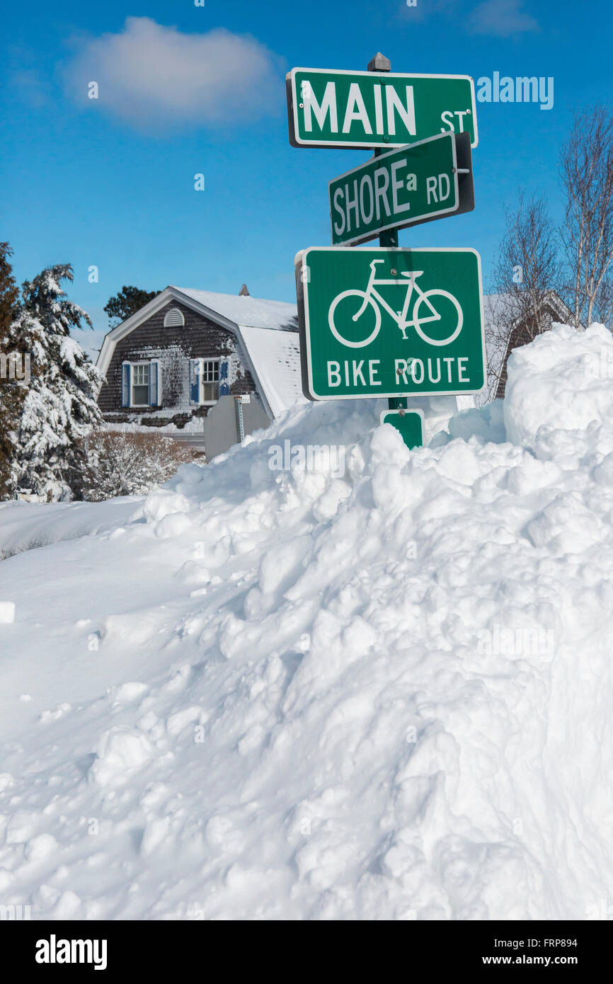 snow on Cape Cod after winter storm Juno Stock Photo - Alamy