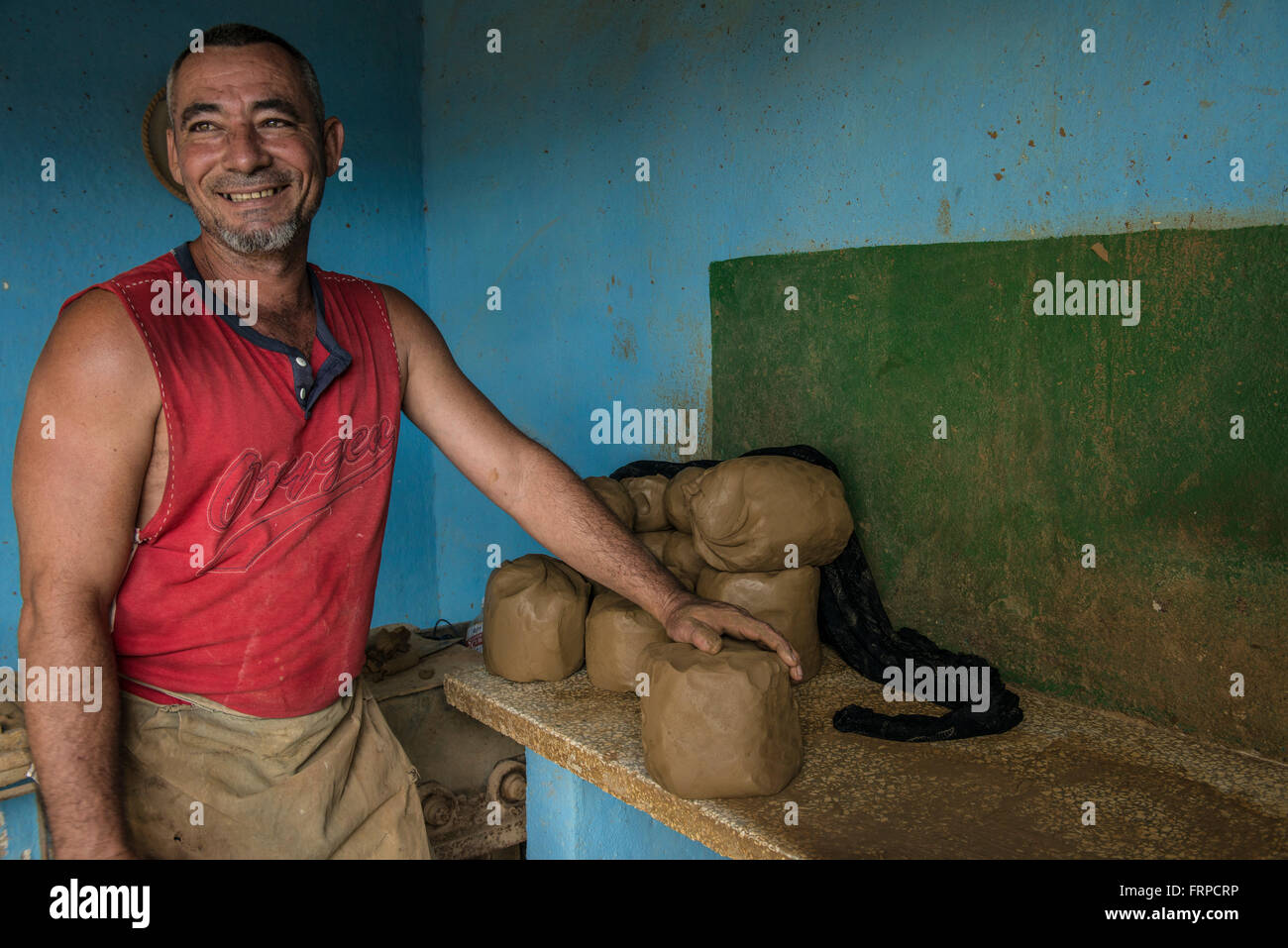 Cuban potter hi-res stock photography and images - Alamy