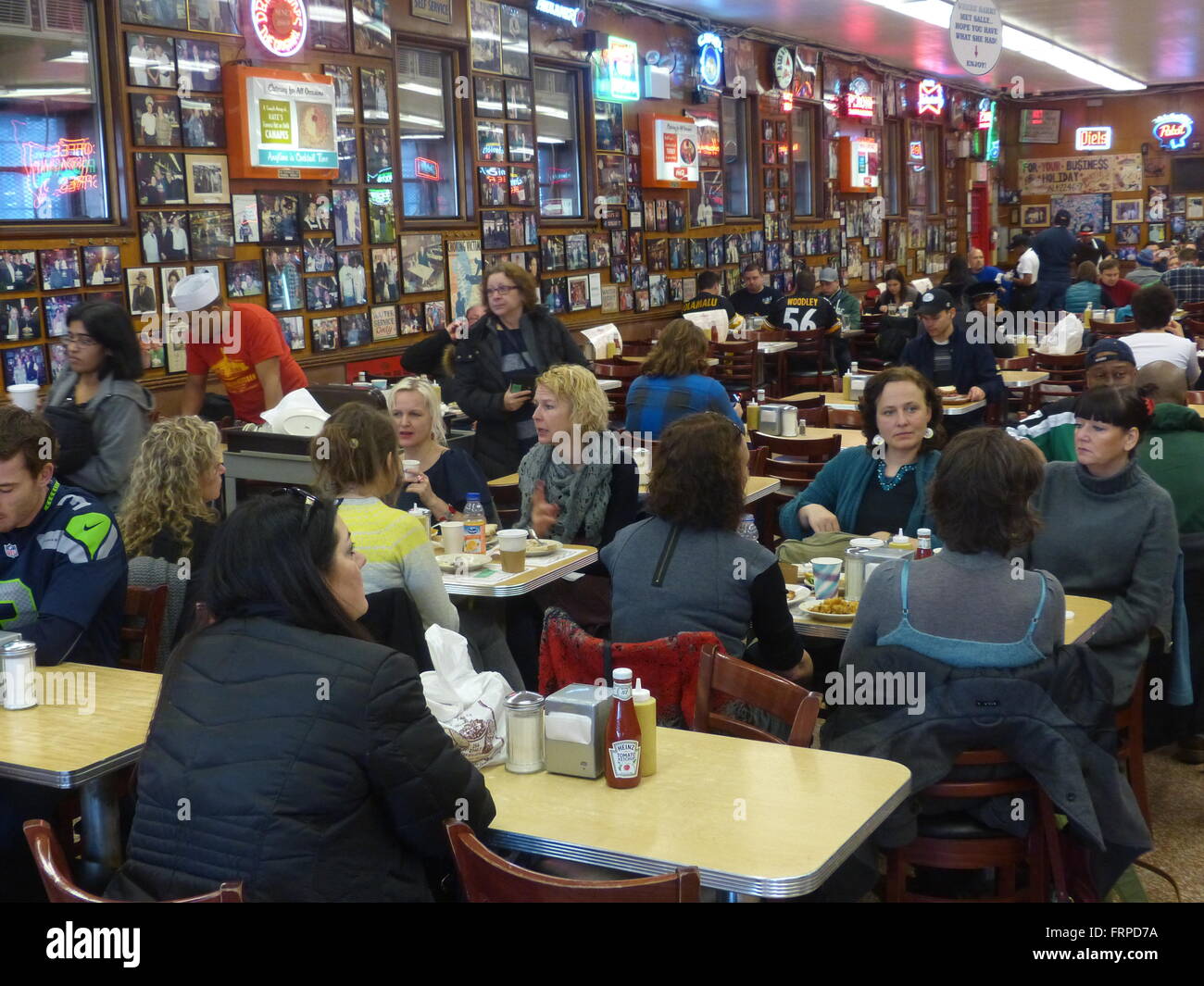Katz deli new york hi-res stock photography and images - Alamy