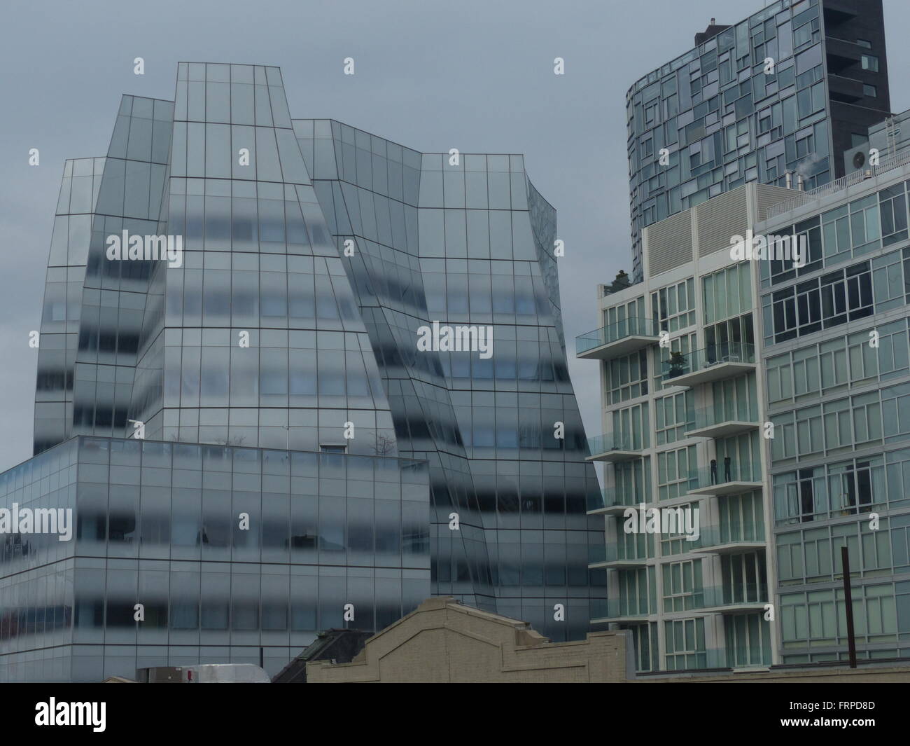 Office building iac chelsea new hi-res stock photography and images - Alamy