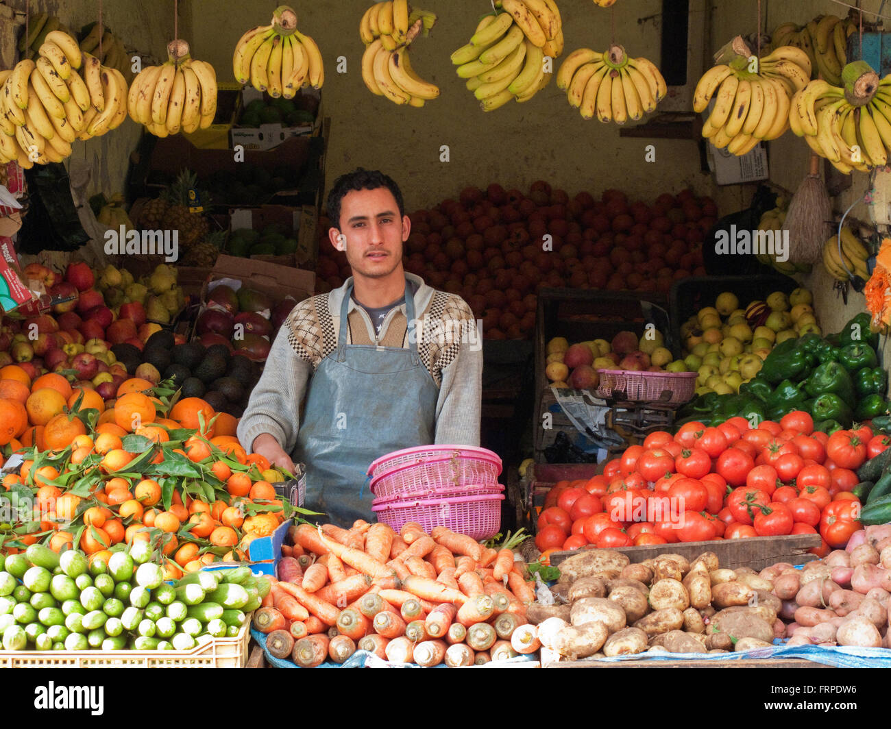 Fruit vegetable arab hi-res stock photography and images - Alamy