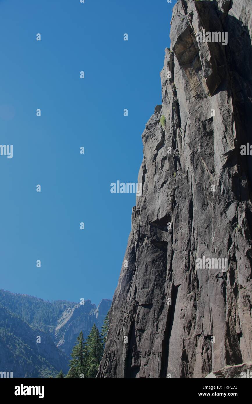 Cliffs in Yosemite 3 Stock Photo - Alamy