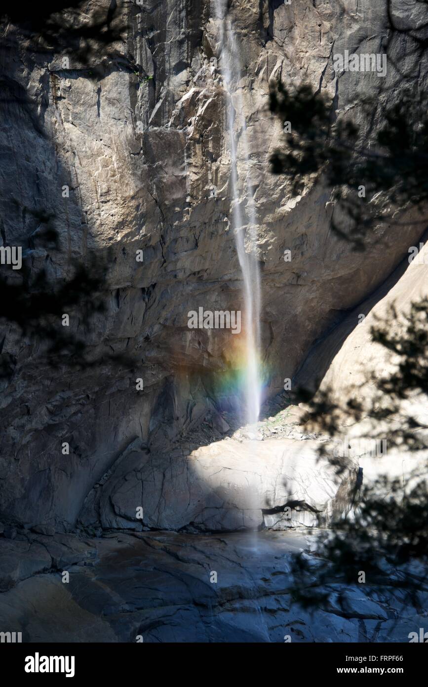 Yosemite Falls rainbow 4 Stock Photo - Alamy