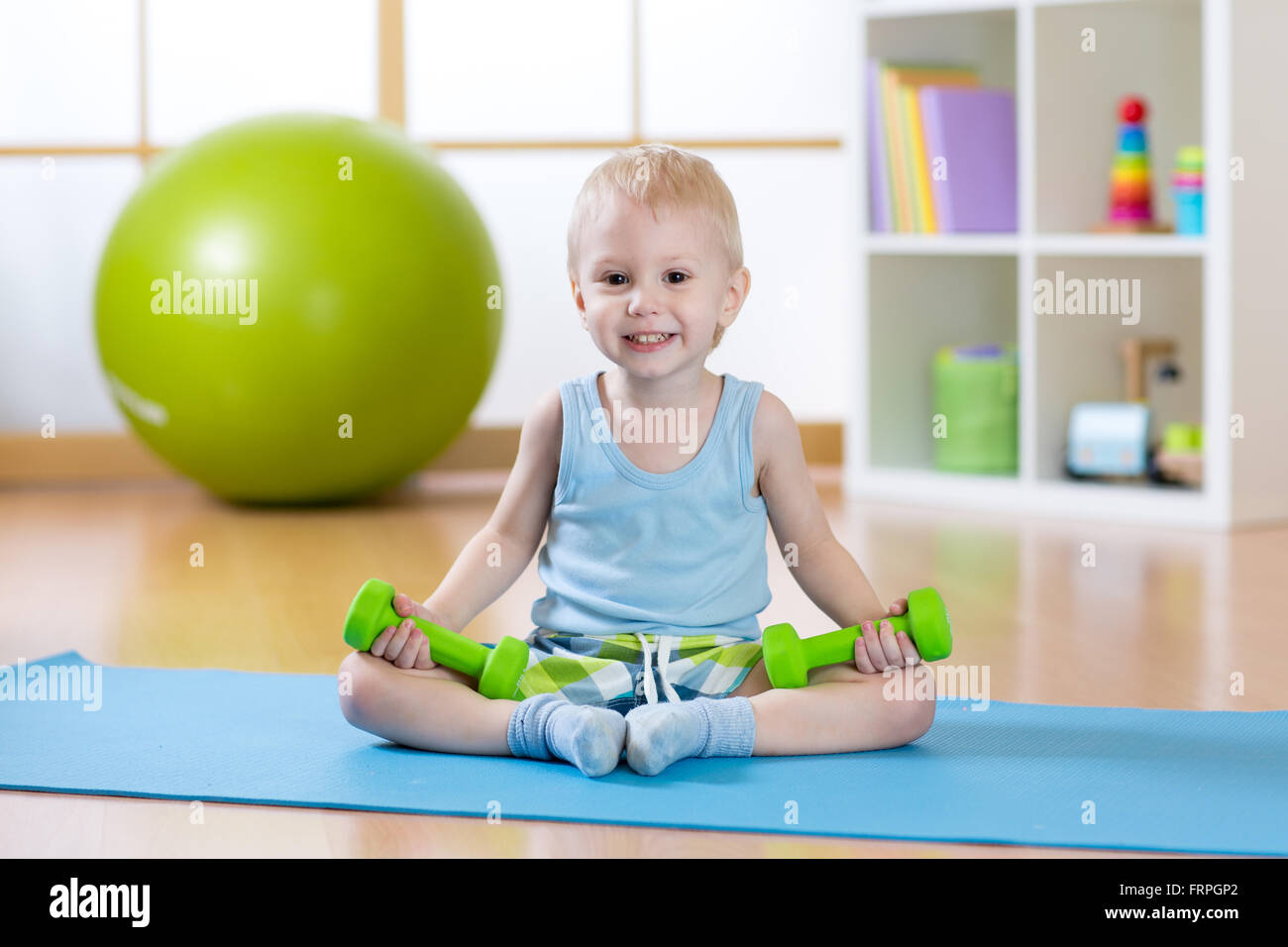 Fitness boy hi-res stock photography and images - Alamy