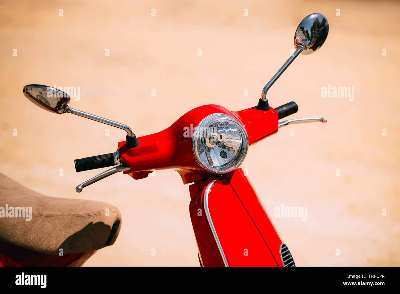 Motorcycle scooter hi-res stock photography and images - Alamy