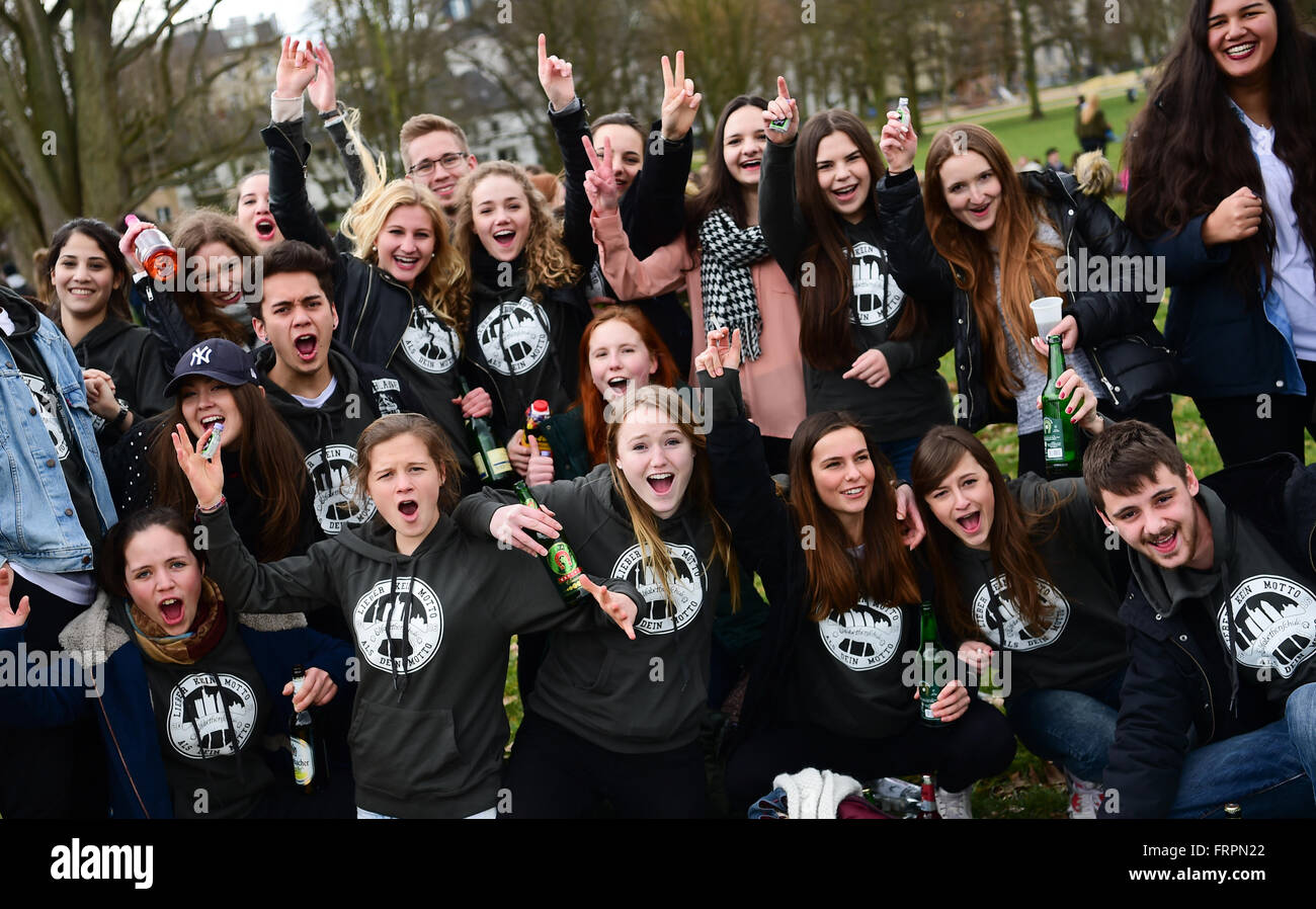 Abitur-level students from the Elisabethenschule school celebrate the ...