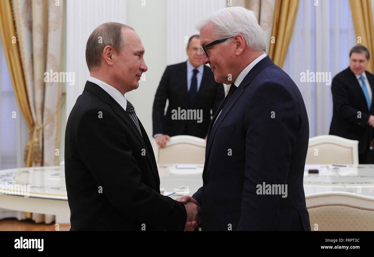 Russian President Vladimir Putin welcomes German Foreign Minister Frank ...