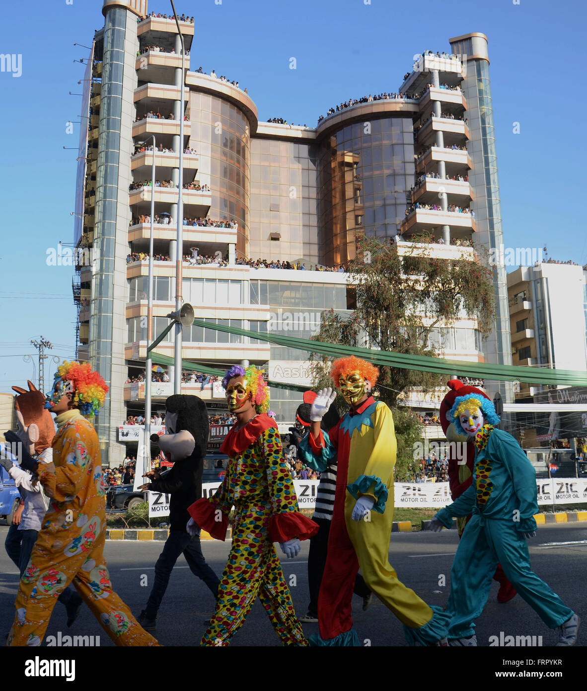 Lahore, Pakistan. 23rd Mar, 2016. Pakistani people celebrating Pakistan ...