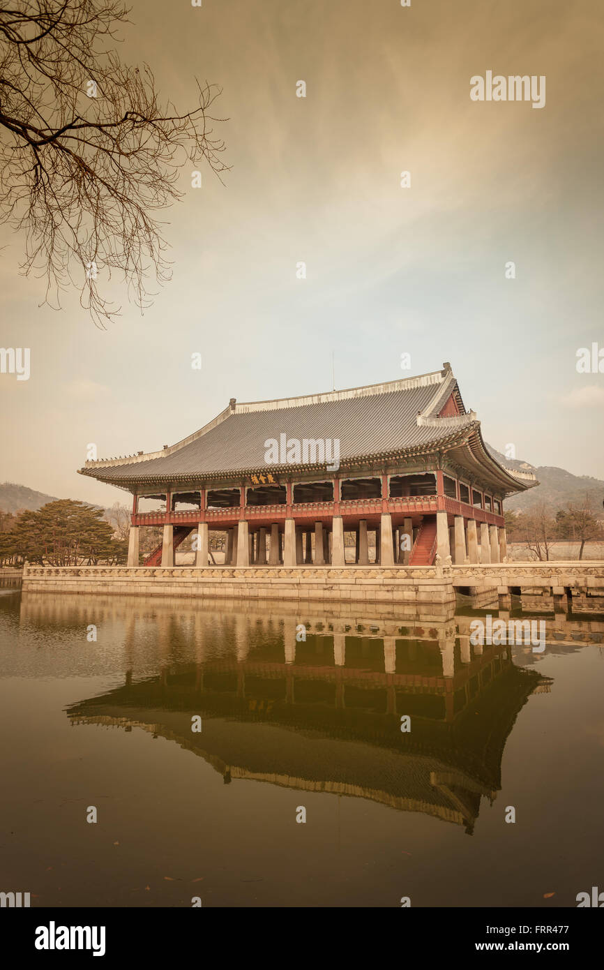 Gyeonghoeru Pavilion, Gyeongbokgung Palace in Seoul, Korea vintage ...