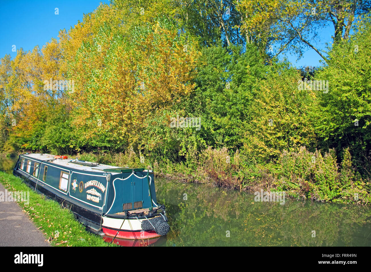 Bulbourne, Hertfordshire, Grand Union Canal, Narrow Boat, Tow Path and ...