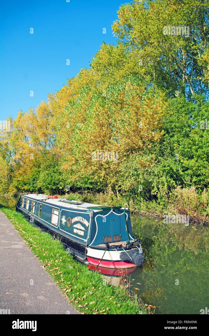 Bulbourne, Hertfordshire, Grand Union Canal, Narrow Boat and Autumn ...
