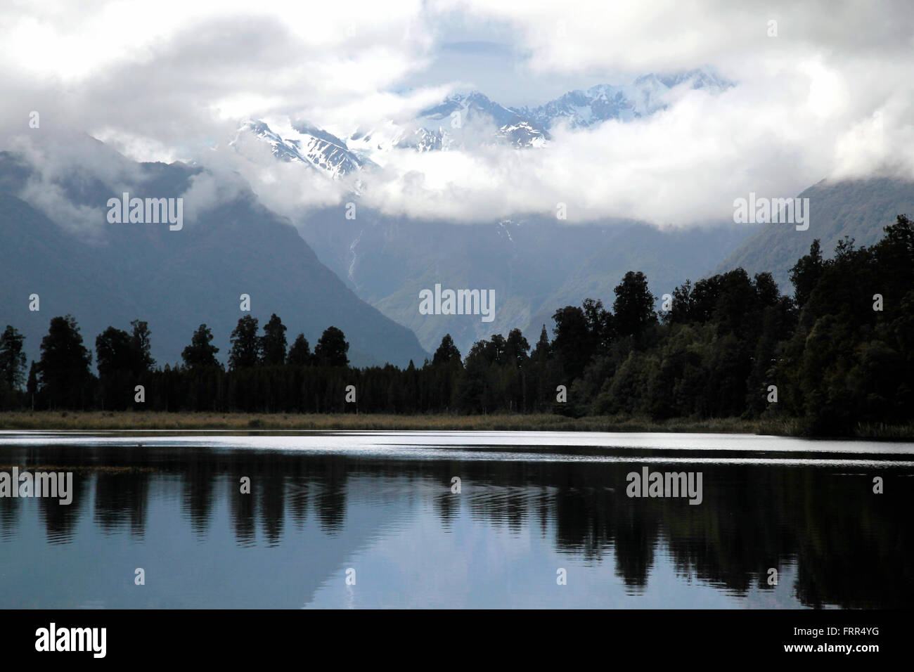 Lake matheson new zealand hi-res stock photography and images - Alamy