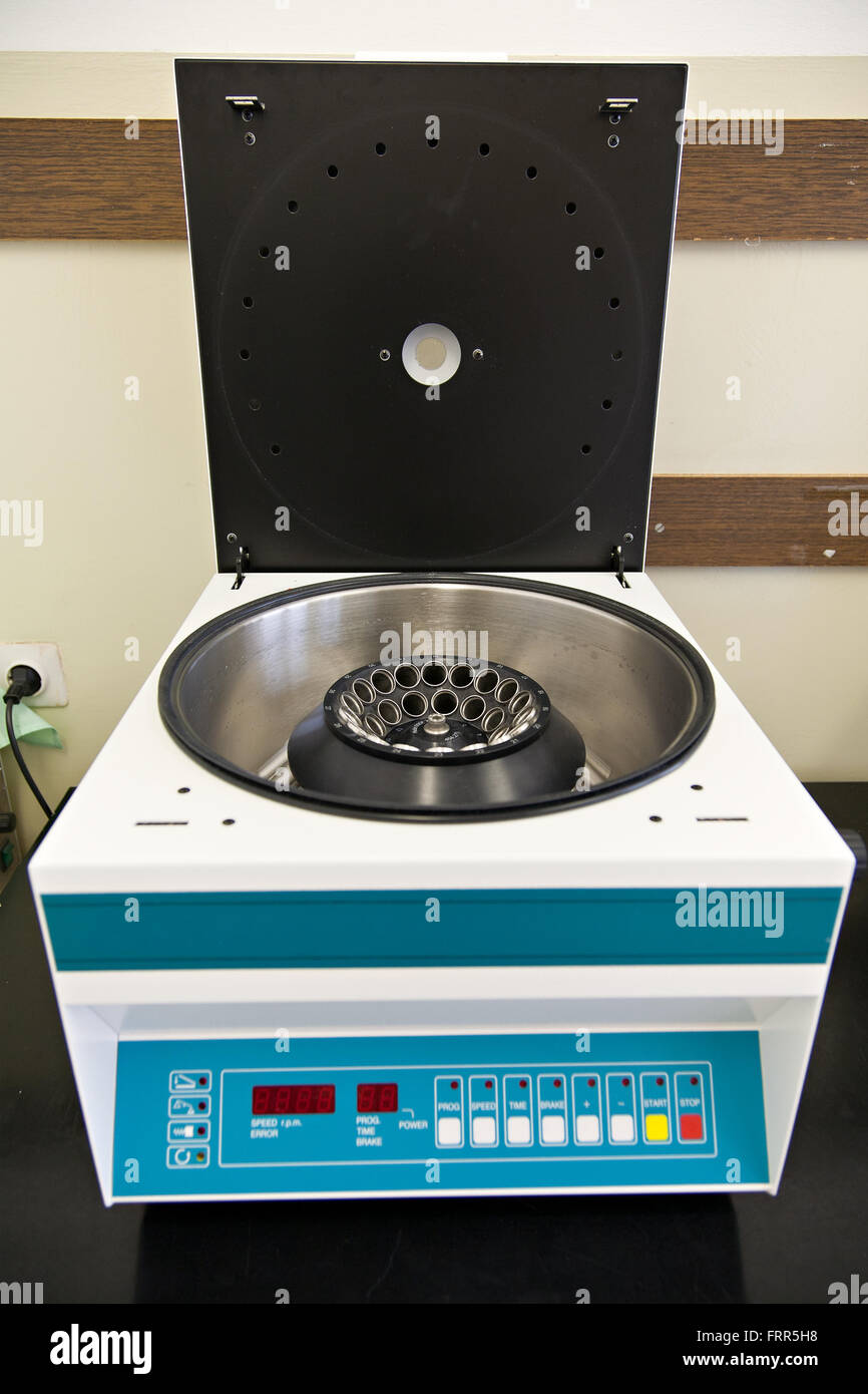 Old centrifuge hi-res stock photography and images - Alamy