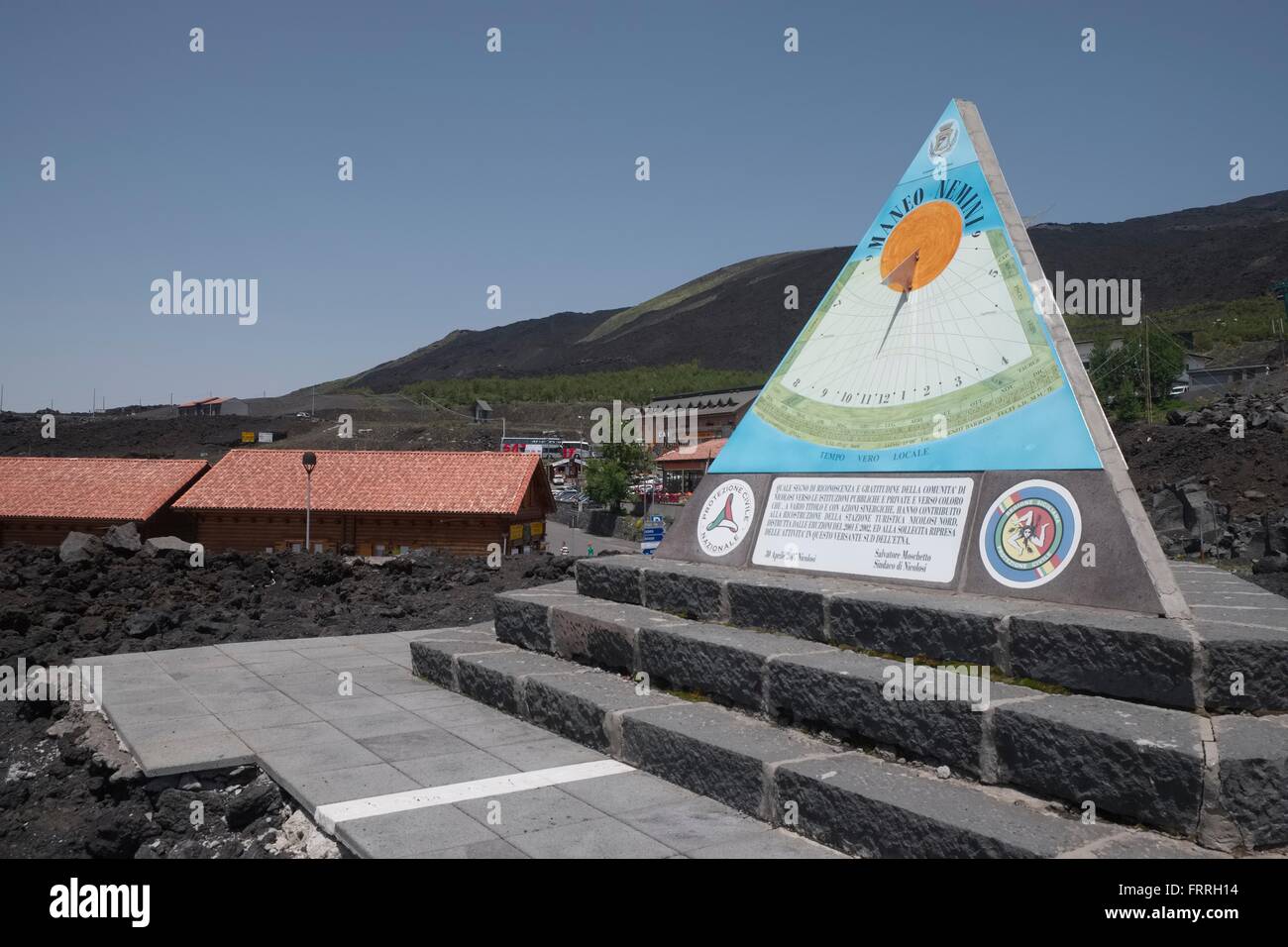 Pyramid shaped sundial hi-res stock photography and images - Alamy
