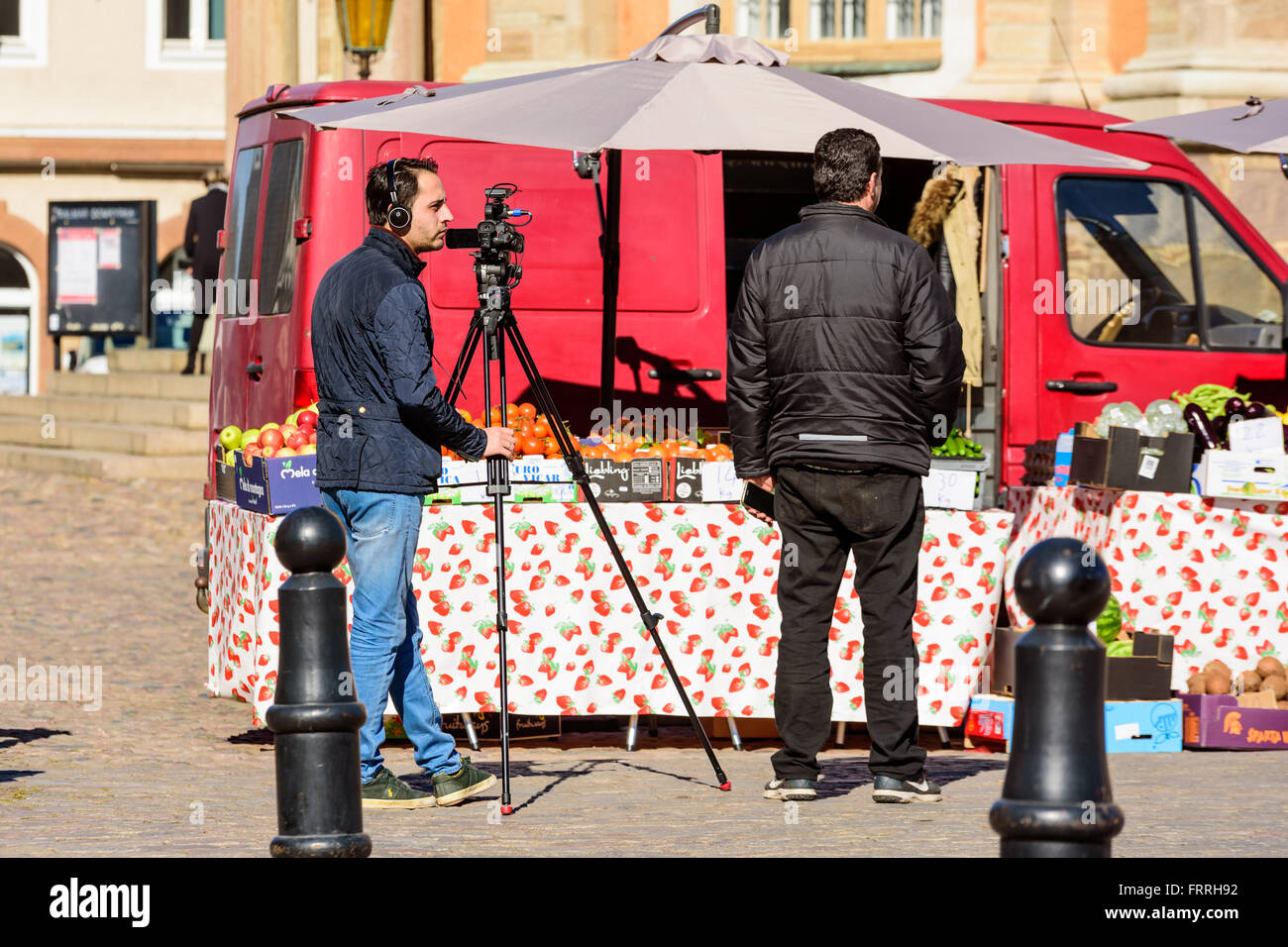 Canon footage hi-res stock photography and images - Alamy