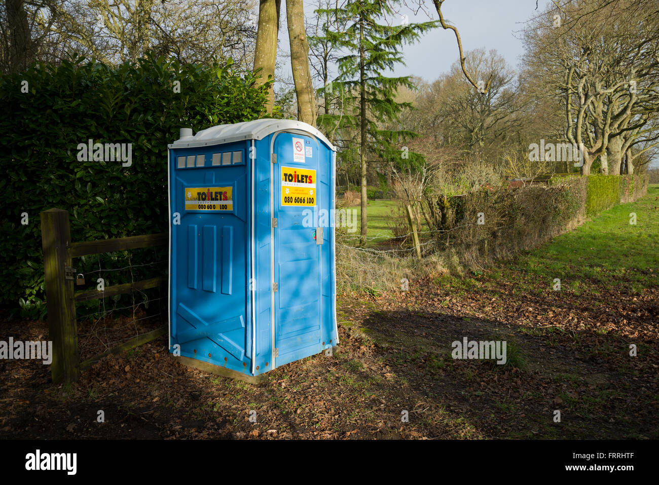 Builders toilet hi-res stock photography and images - Alamy